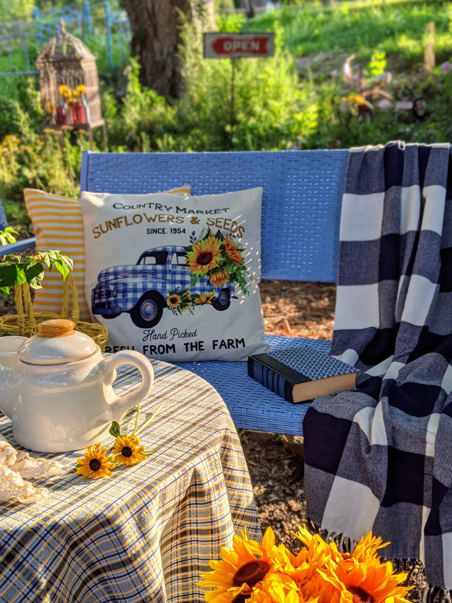 Creating a Cozy Backyard Haven – Comfy Lane Cottage