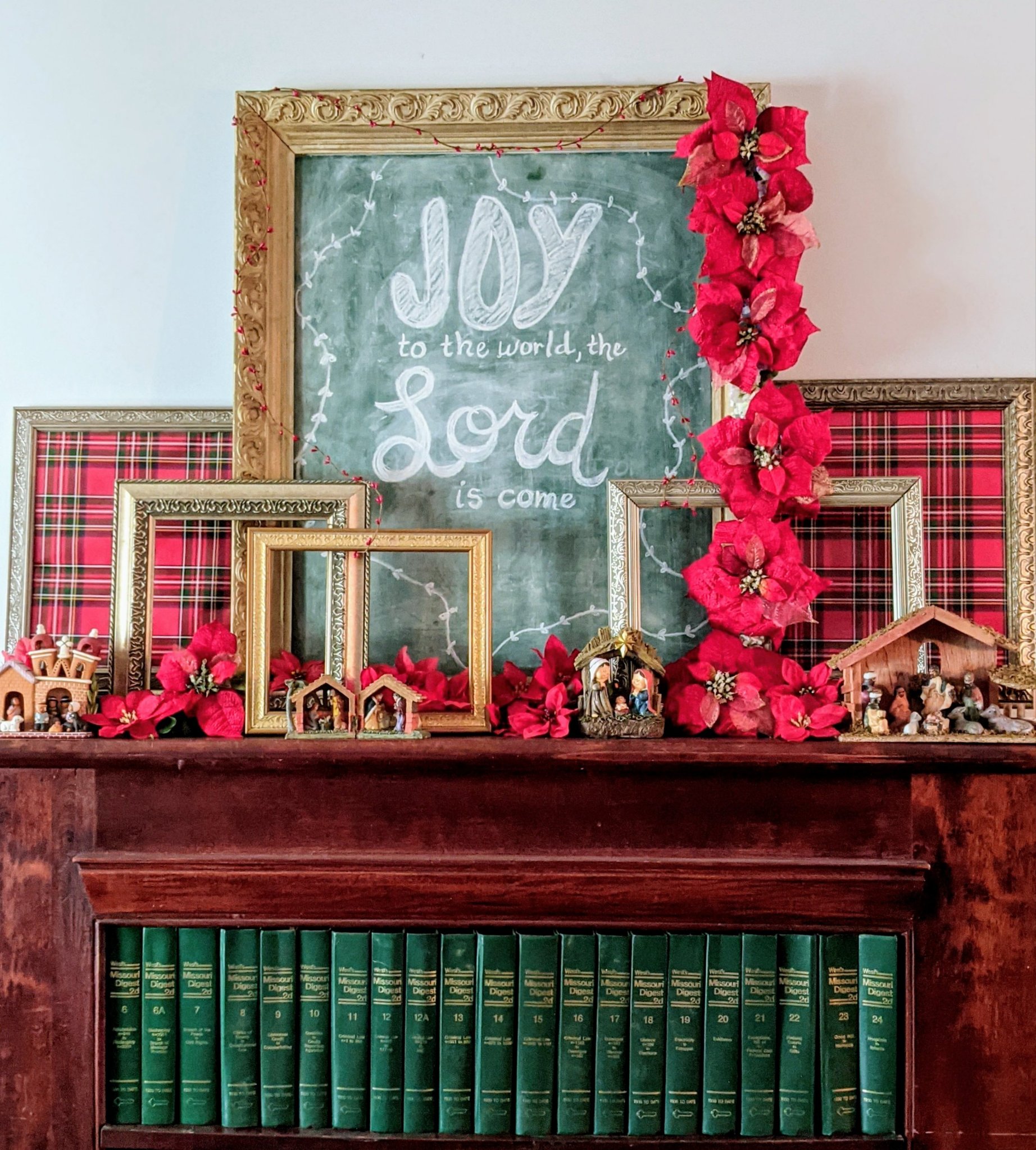 USING DOLLAR STORE WRAPPING PAPER IN YOUR DECOR… What a Transformation ...