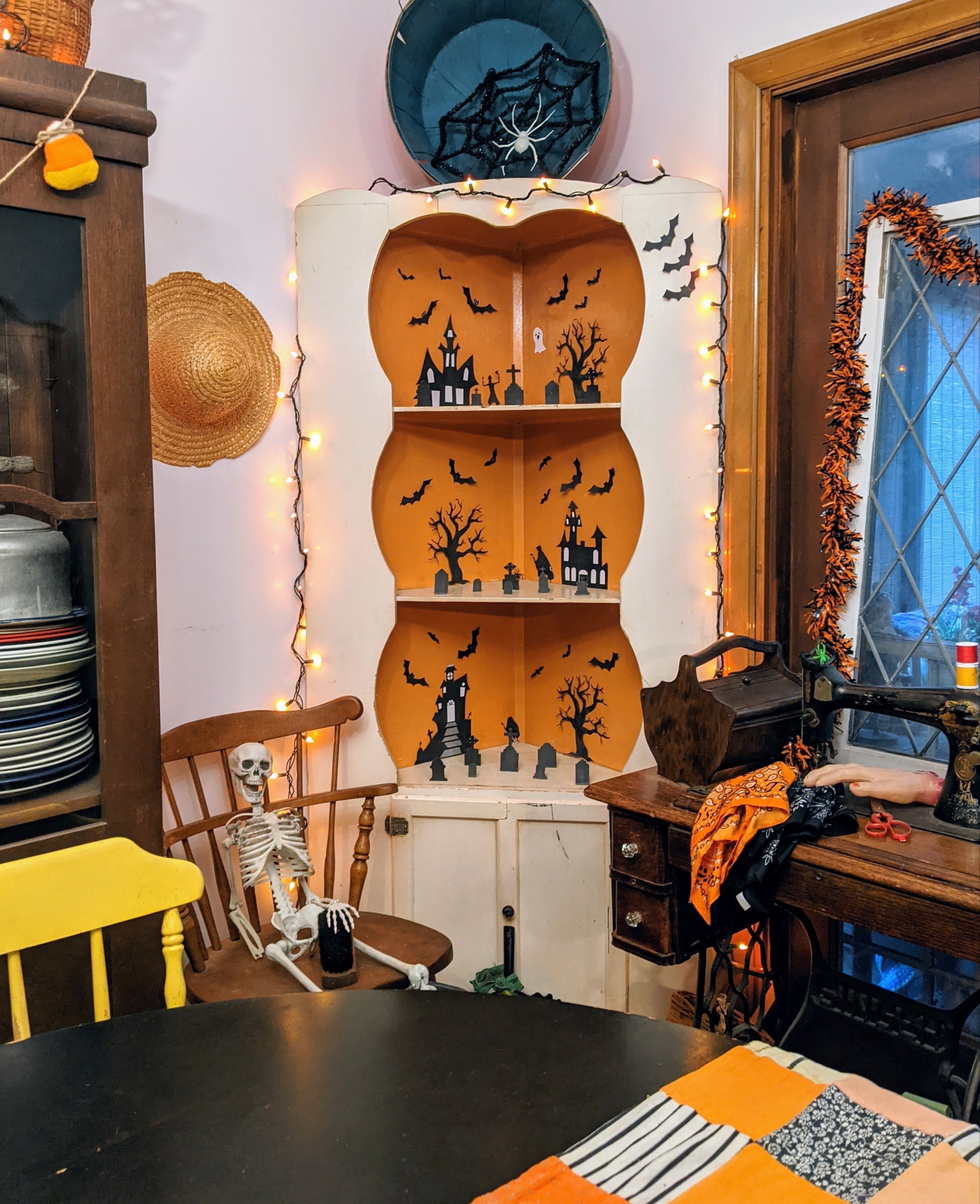 SPOOKTACULAR SHELVES FOR HALLOWEEN… Creative Decorating with a Bit of ...