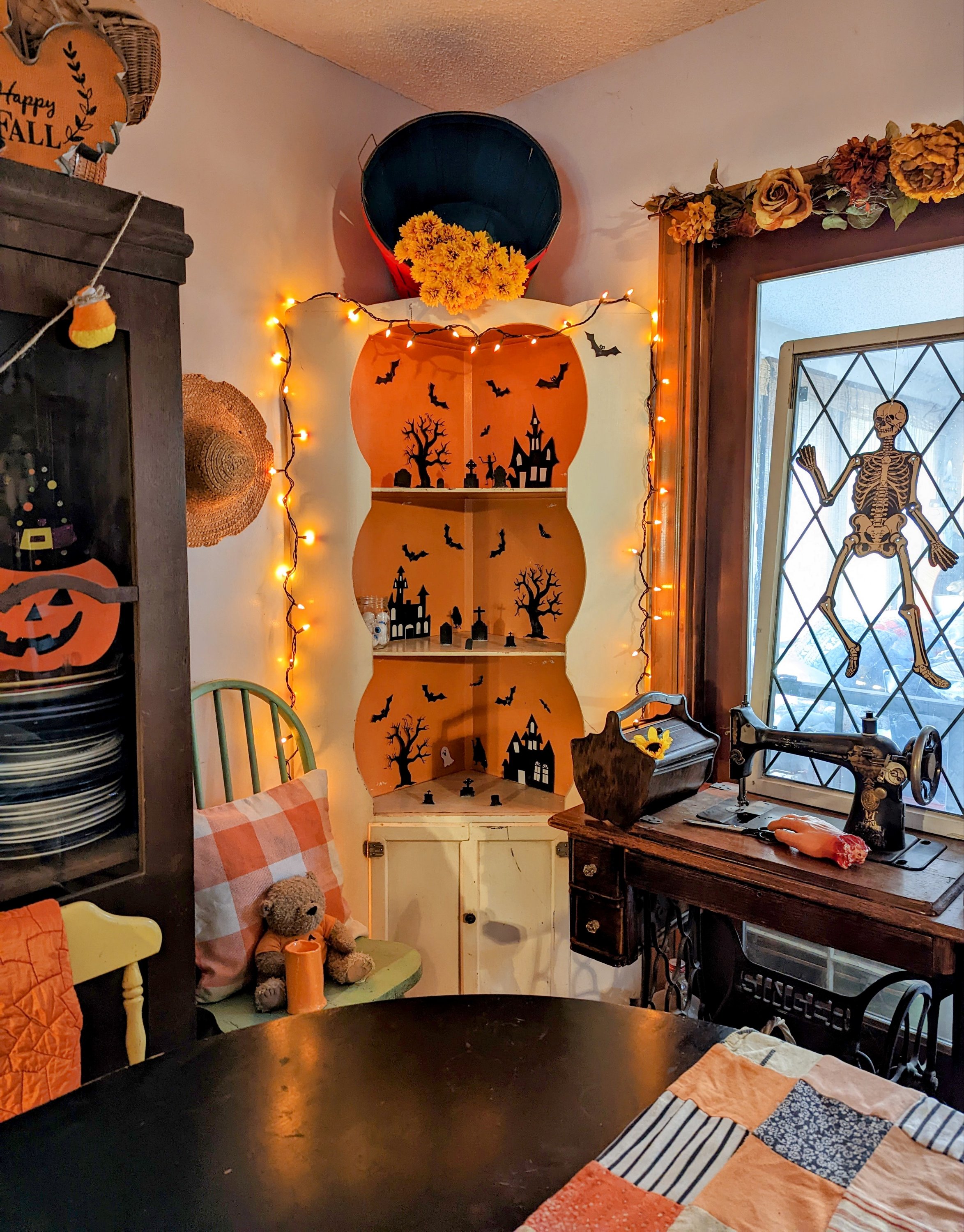SPOOKTACULAR SHELVES FOR HALLOWEEN… Creative Decorating with a Bit of ...