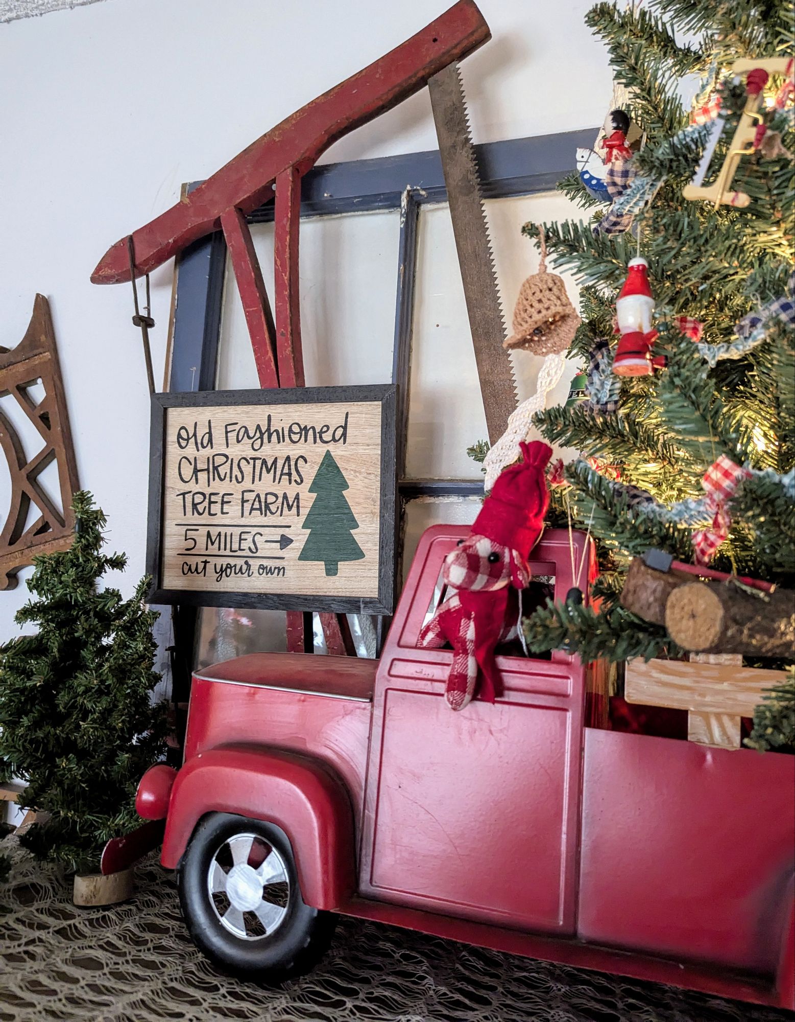 Country Cottage Christmas Tour… at Comfy Lane Cottage – Comfy Lane Cottage