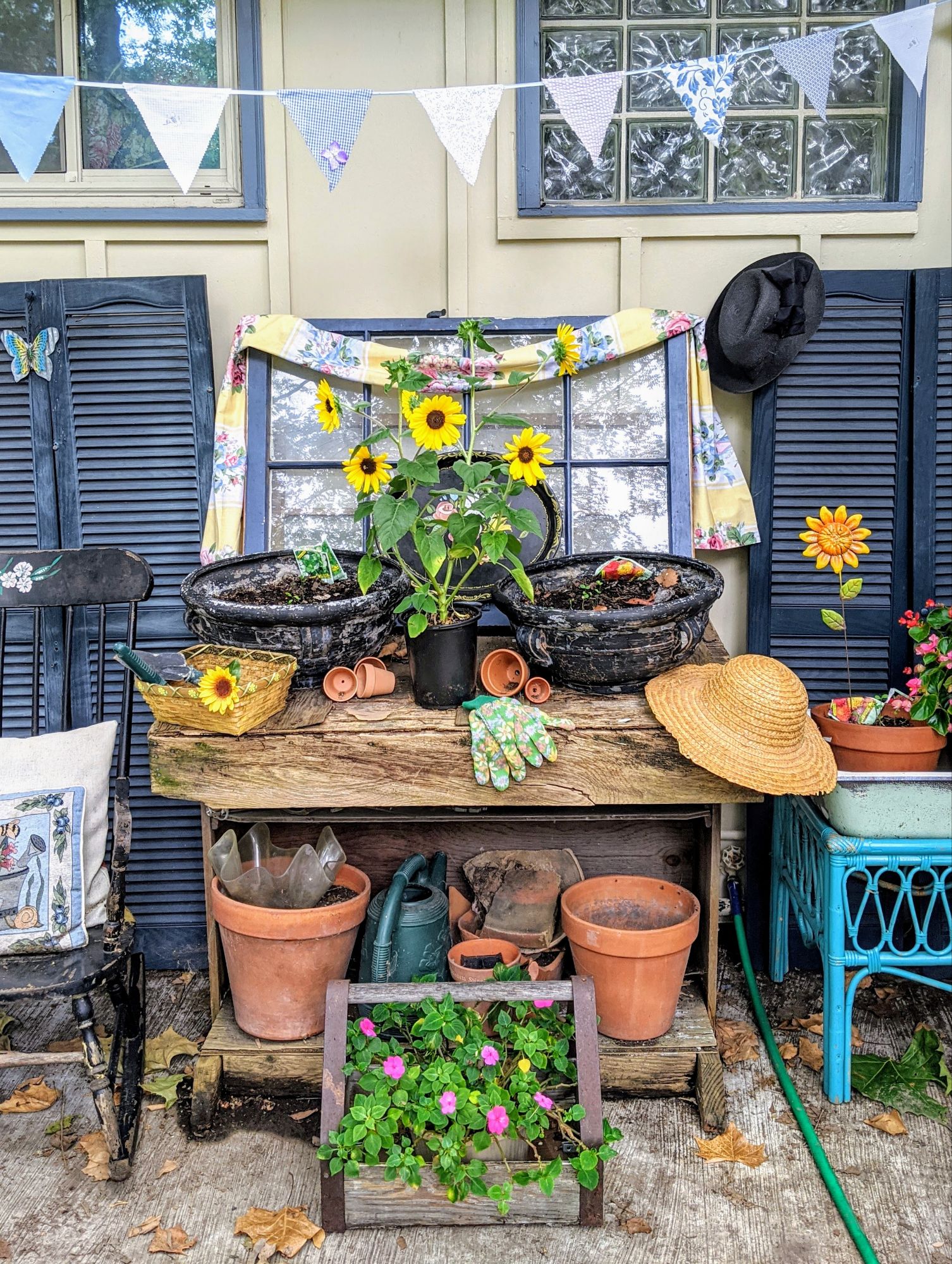 33 Ideas Using Repurposed, Upcycled Vintage Finds For Your Flowers ...